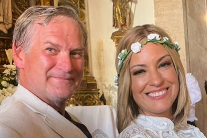 Atriz Cristina Areia vai casar - Área VIP Portugal